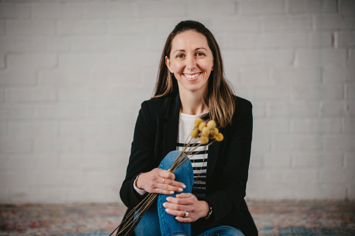 Renee Tucci AIFD PFCI CFD Designer of the Month 2022 – Meraki Floral Tools